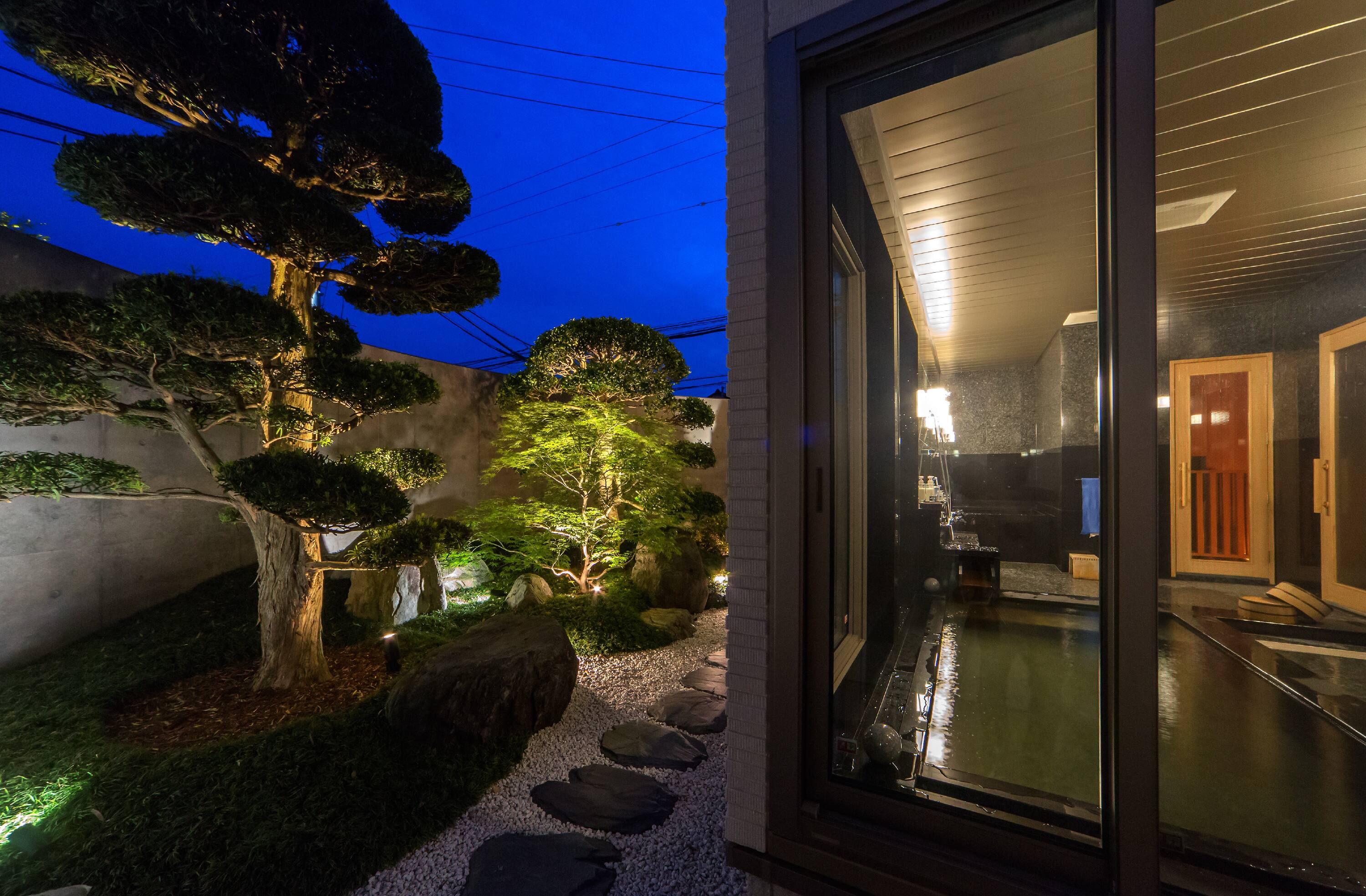 WORKS #1 Close and Open ～Living with hot spring ～ | DESIGN OFFICE SANIN ...